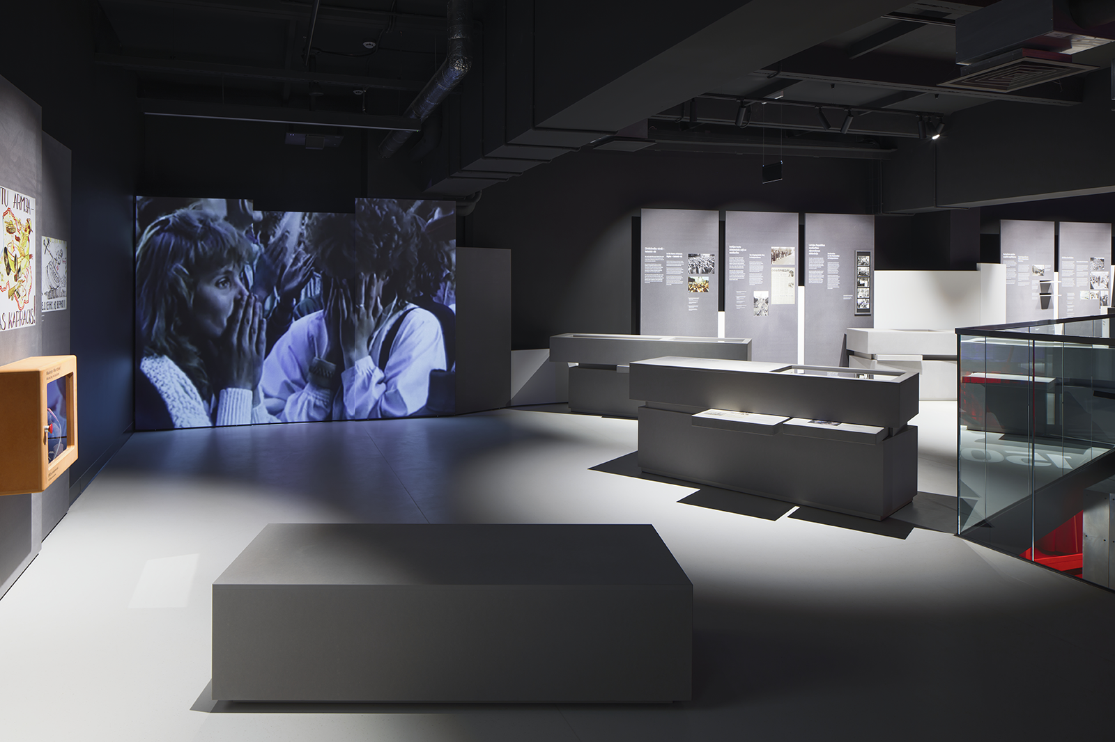 H2E-Okupacijas-muzejs-Starks-05 ← FOLD