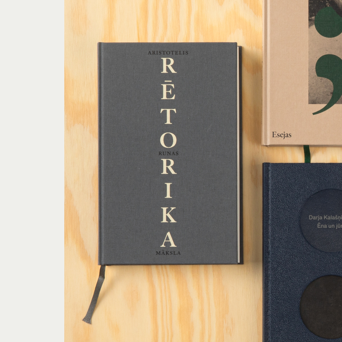 Paziņoti «Zelta ābele 2023» laureāti ← FOLD